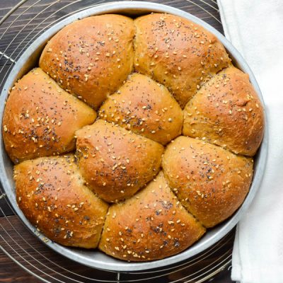 Anadama Rolls - Garlic & Zest