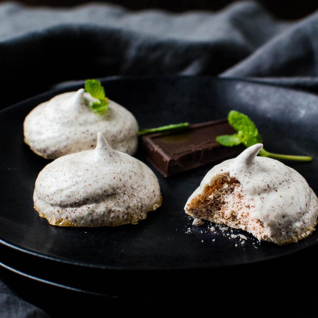 Chocolate Mint Meringue Kisses - Garlic & Zest