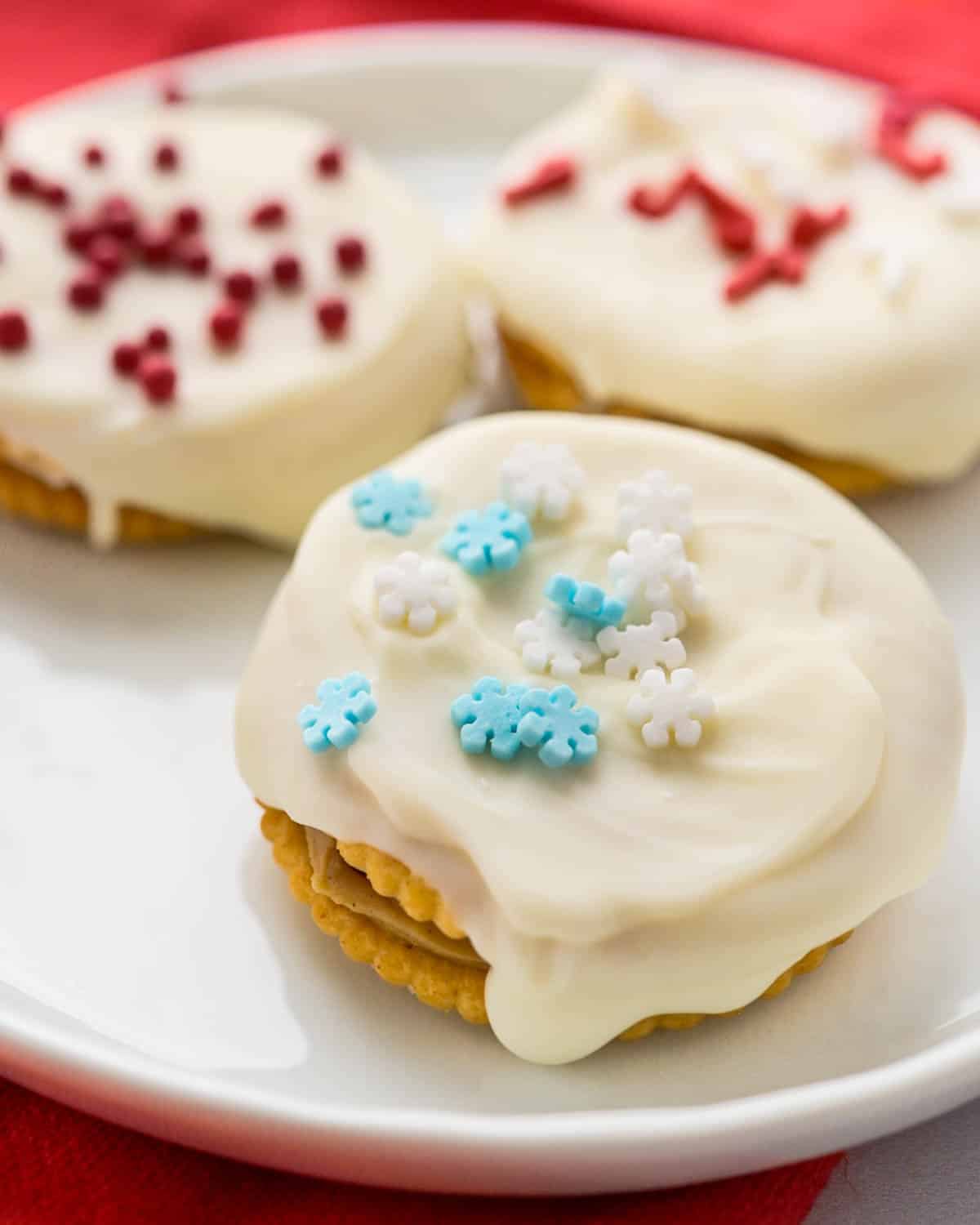 Fluffernutter Ritz Cracker Cookies - Garlic & Zest