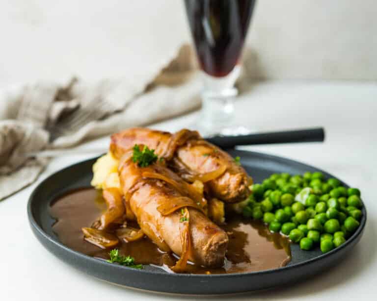 Irish Bangers and Mash Recipe - Garlic & Zest
